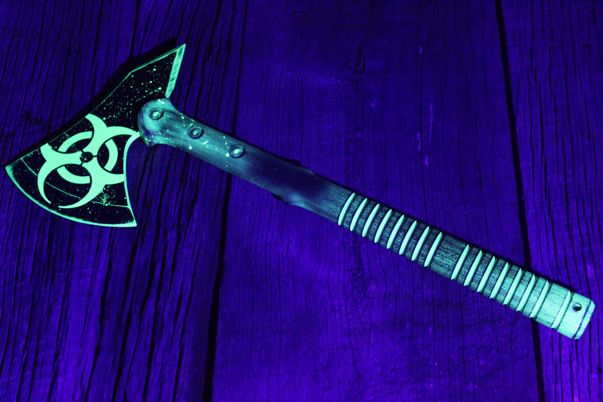 Biohazard “Predator” Tactical Axe – Custom Casings
